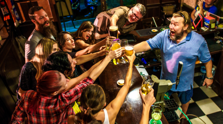 5 planes originales que hacer con tus amigos - Amistad y Amigos